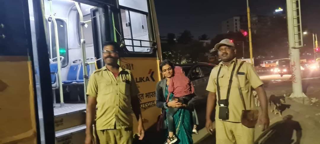 Women Security | PMPML bus | पीएमपीच्या कंडक्टर आणि चालकाची अशी ही ...